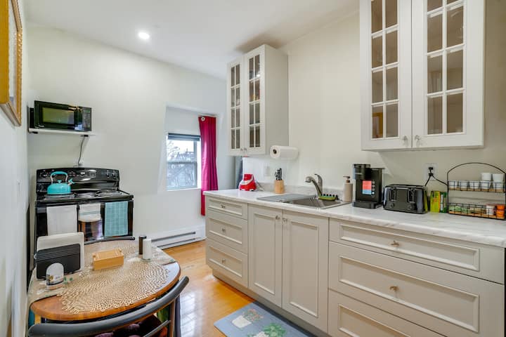 Apt In Historic Lynn Neighborhood: 2 Mi To Beach! - Lynn, MA