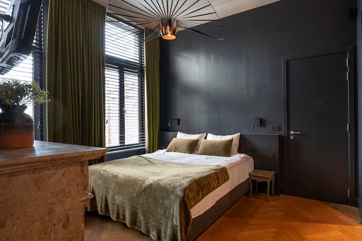 Brand New Boutique Stay In Antwerp Zuid - Room 1 - Anvers