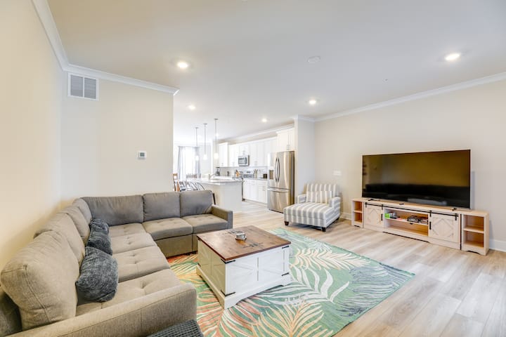 Pool Access! Newly Built Ocean City Townhome - Ocean City, MD