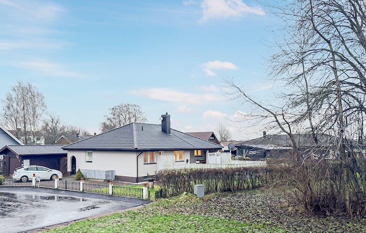 5 Bedroom Nice Home In Motala - Borensberg