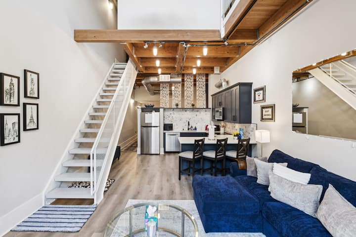 Stylish Santana Row 2br Loft Walk To Shop & Dining - Santa Clara, CA