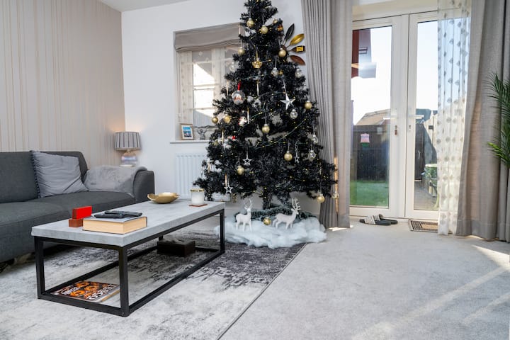 Modern 2-bed, 2-bath Property In Horley - Aéroport de Londres Gatwick (LGW)