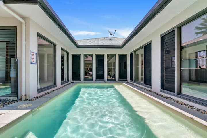 Belle Escapes Castaways - Palm Cove