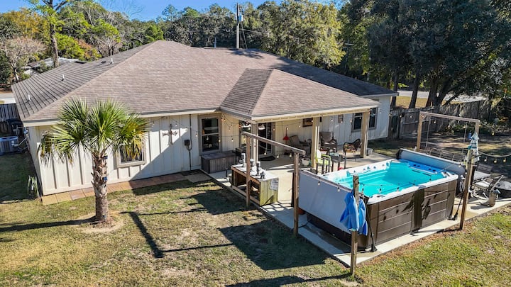 Foley 3br-2ba - Hot Tub - 7 Miles To Beach - Foley, AL