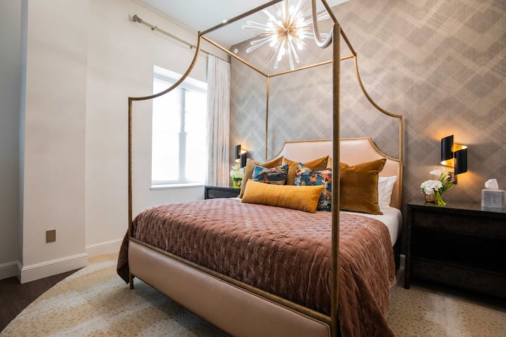 Downtown Springdale Boutique Hotel Deluxe Suite 12 - Springdale, AR