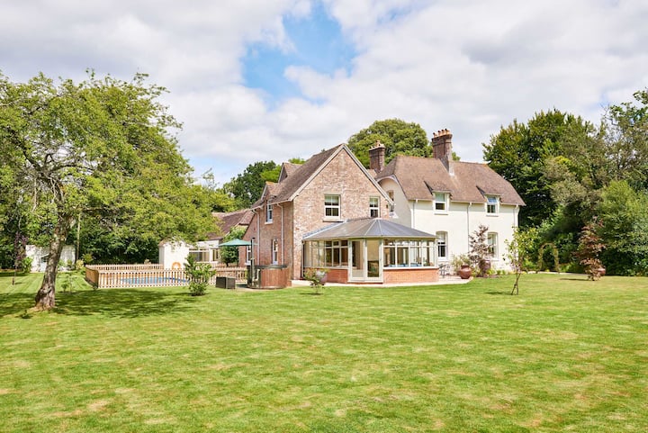 Large Country House With Pool, Hot Tub & Gardens - Dorset
