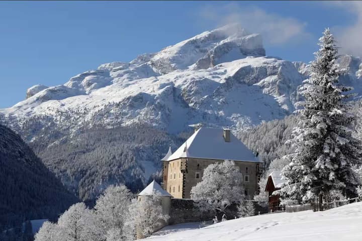 Luxury Chalet & Dolomites By The Castle - Corvara, BZ, Italy