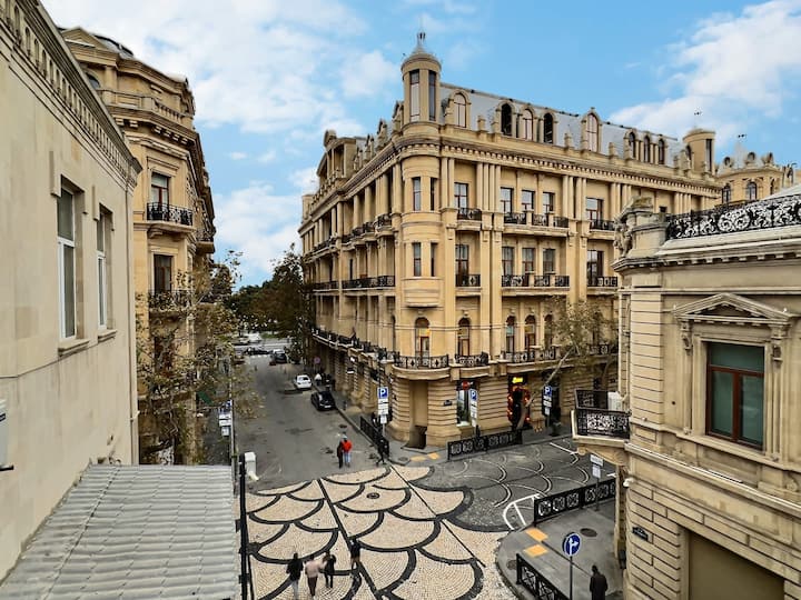 Loft With F1 Track & Sea Views - Azerbaijan