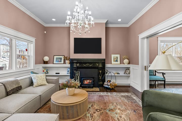 Luxury 2br Executive Near Dt Off Street Parking - Canadá