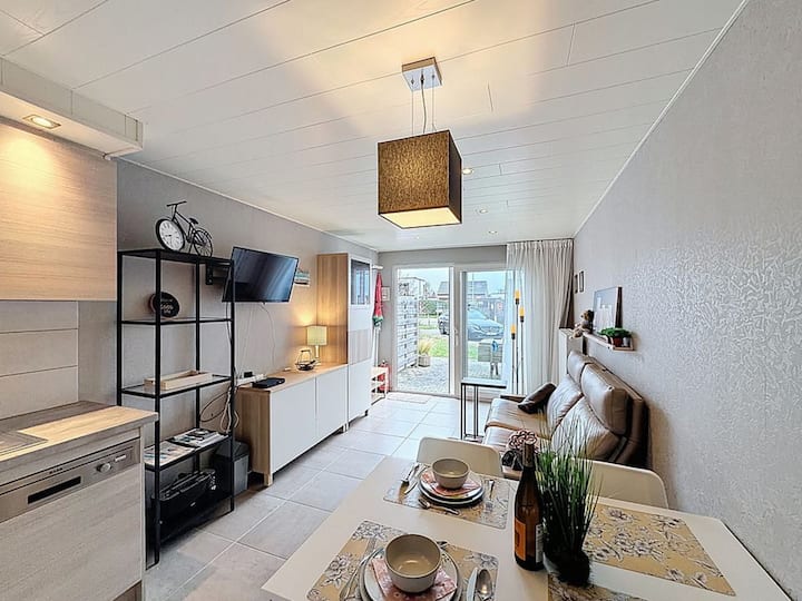 Tureluur Ii With Terrace By Interhome - Bredene