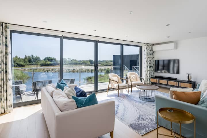 Luxury Lakeside Dorset Home - Sleeps 12 - Lulworth Cove
