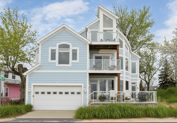 Coastal Blue | Beachfront Luxury | Sunset Views - South Haven, MI