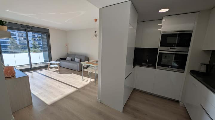 Badalona Marina | 2br Apt With Pool Near The Beach - Badalona