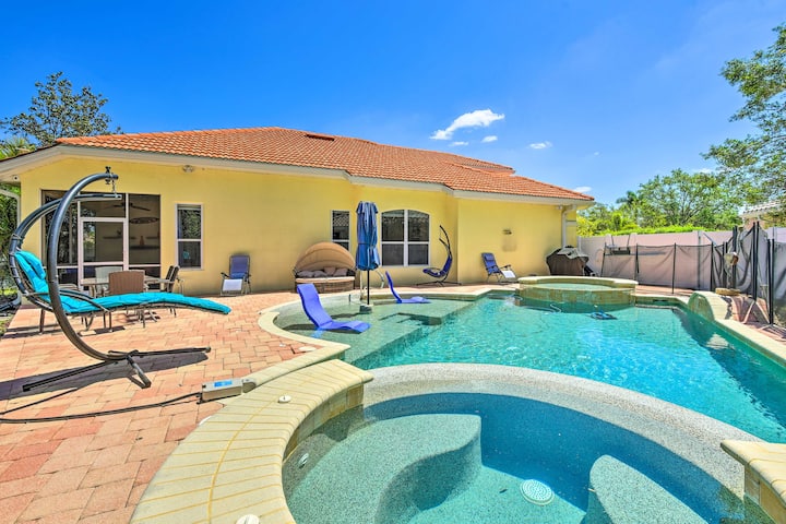 Sun-soaked Sarasota Oasis W/ Pool & Hot Tub! - Sarasota, FL