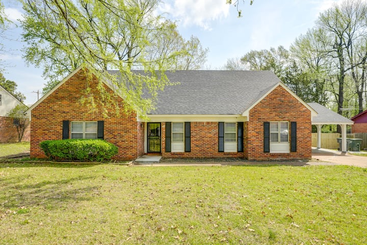 Memphis Vacation Rental - Walk To Graceland! - Memphis, TN