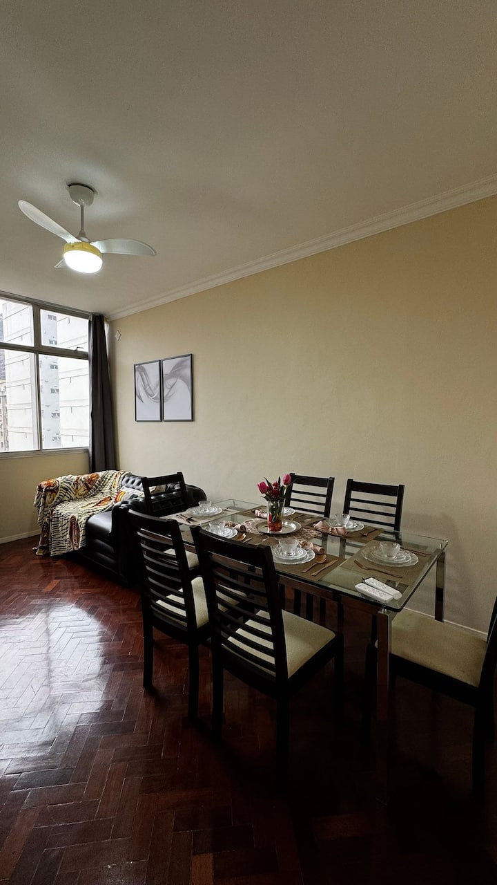 Amplo Com 2 Quartos E Estacionamento Bi94-402 - Copacabana