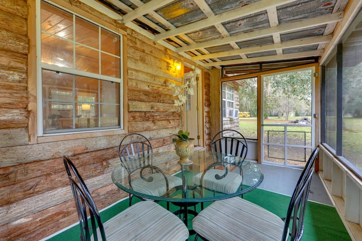 Fish, Boat & Explore: Cross Creek Cabin W/ Dock! - Hawthorne, FL