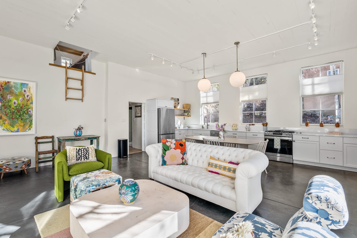 Pintores: un retiro tranquilo en el East Side con Kivas - Casas en ...