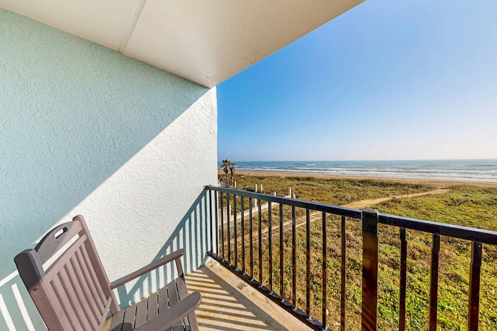 2br Gulf-front Condo With Patio & Beach Access - South Padre Island