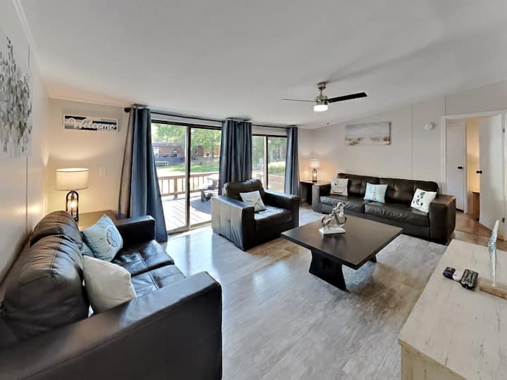 Right By Pool—pure Vacation Mode | 8 Ppl | Ic21 - Put-in-Bay, OH