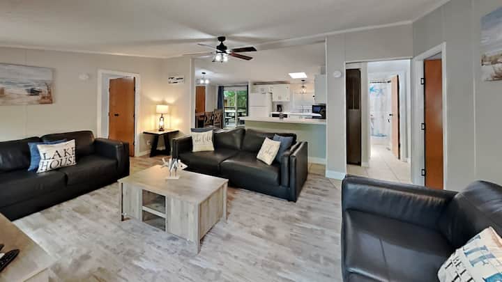 Designed For Together Time | 10 Ppl | Ic106 - Put-in-Bay, OH