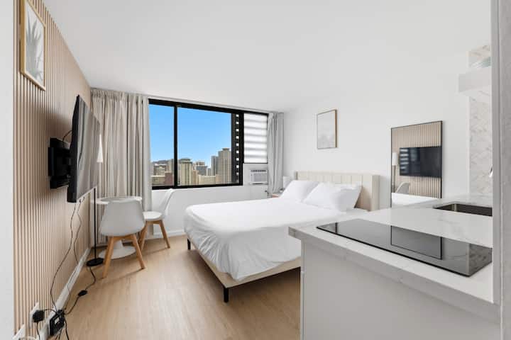 [New] Banyan Suite - Studio With Ocean View, Pool - Honolulu