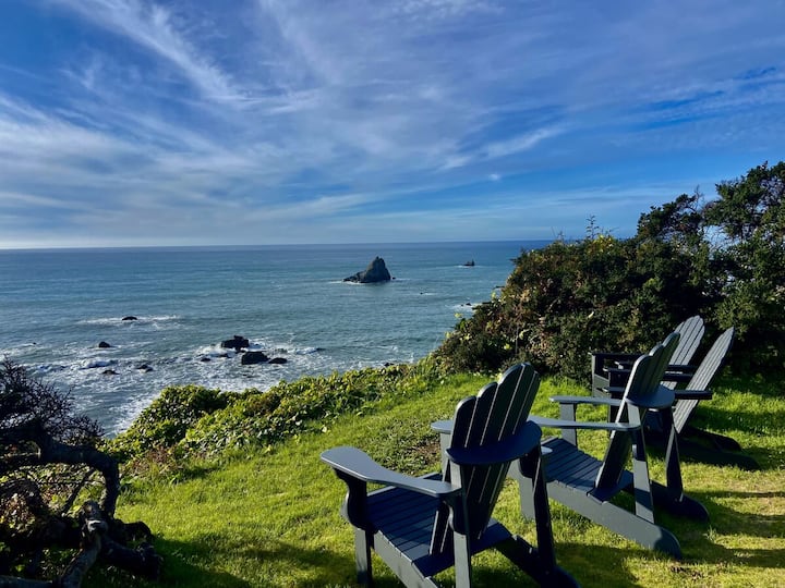 3br, 2ba Panoramic Oceanfront Suite - Trinidad, CA