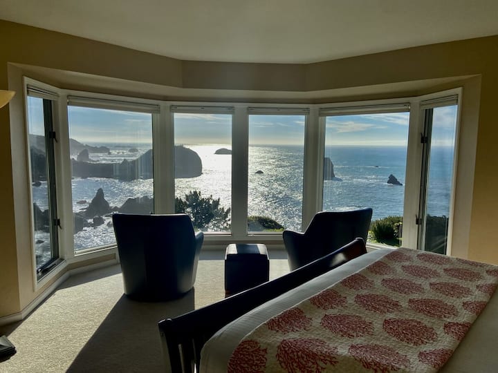 Panoramic Oceanfront 3br/2ba, W/ Private Hot Tub - Trinidad, CA
