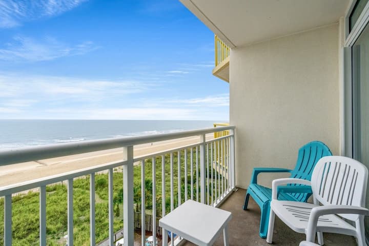 Bay Watch Resort Oceanfront Condo - North Myrtle Beach, SC