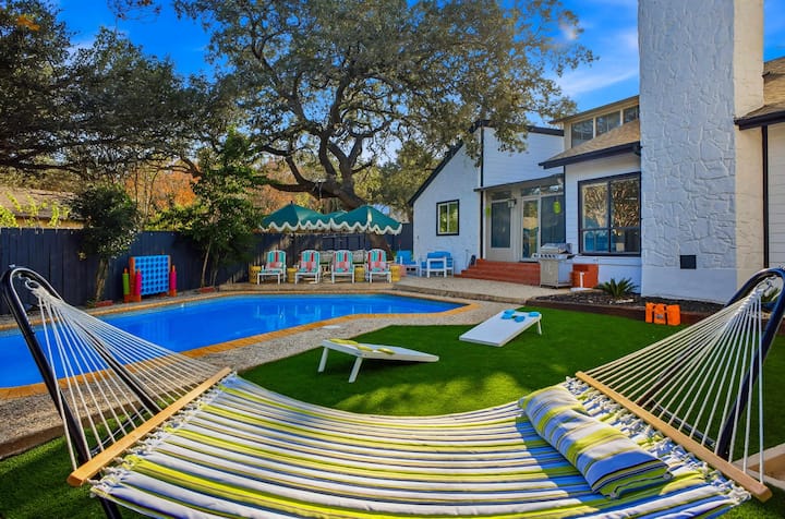 Riverwalk Villa • Game Room • Grill • Heated Pool - San Antonio, TX