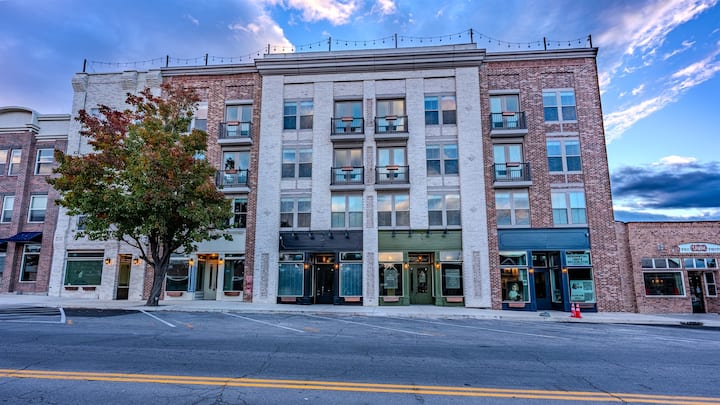 Grand Suite – New Construction Beauty! Pets Too! - Vineyard, UT