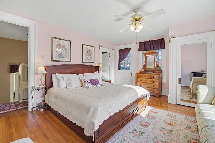 Lavender N Lace - Lititz, PA