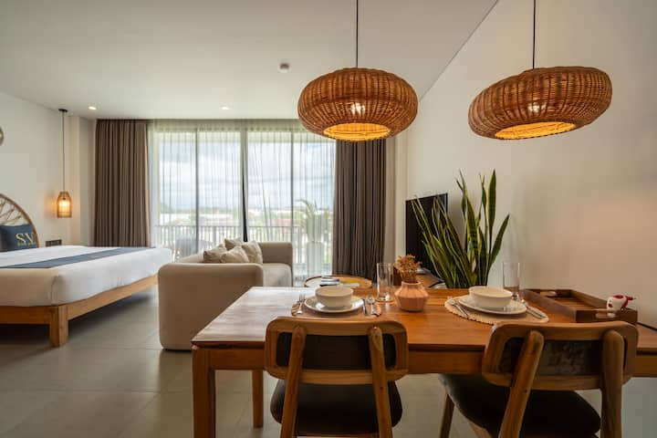 Seaside 1br Canggu | Pool, Yoga Zone & Work-hub - Bali