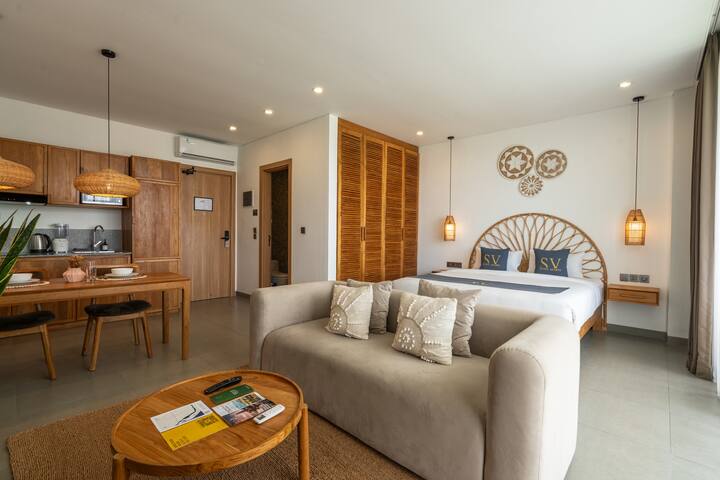 Coastal 1br Canggu Suite: Yoga, Pool & Working Hub - Bali