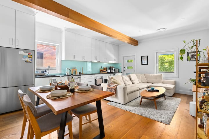 Bondi Apartment In Boutique Beach-style Block - 邦代海灘