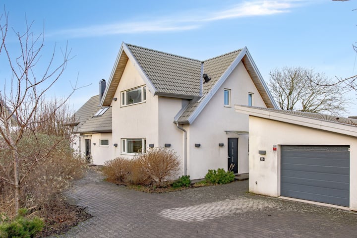 Beautiful Modern Home Near The Beach - Varberg