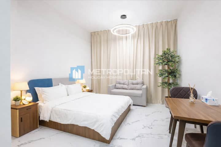 Near Adgm & Cleveland Clinic, Studio With Balcony - 아부다비