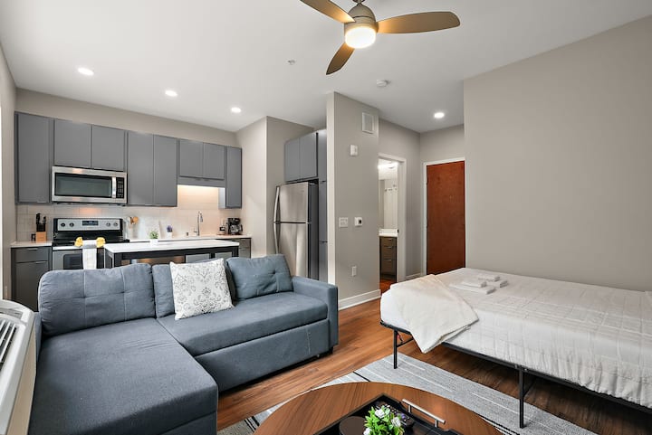 Cozysuites Modern Sdo With Pool & Gym - Marais poitevin