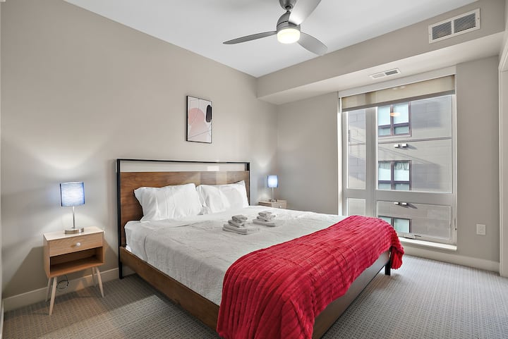 Cozysuites In Marquee 2br 2ba W/ Pool & Gym - Minneapolis, MN