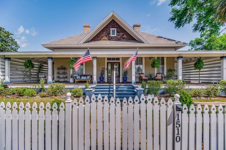 Pensacola • 1br • Sleeps 2 • Close To Downtown - Pensacola, FL