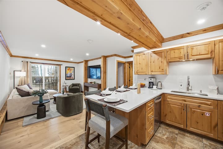 Golden Triangle Luxury | Walk To Gondola One - Vail, CO