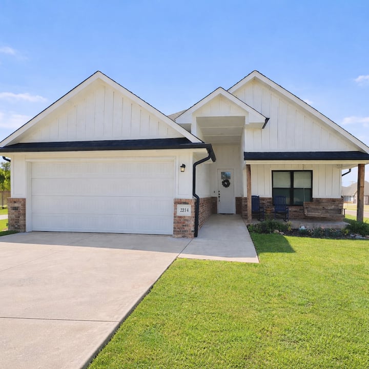 Grandview Farmhouse In The Heart Of Stillwater - Stillwater, OK