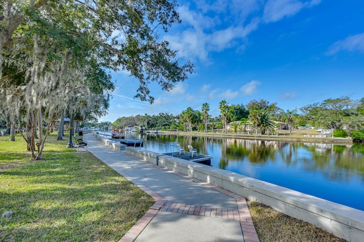 7 Mi To Historic Dtwn! New Port Richey Cottage - New Port Richey, FL
