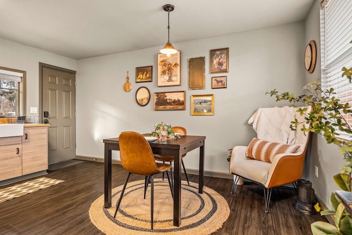 Downtown Loveland Studio - Walk To Restaurants - Loveland, CO