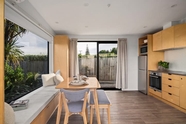 New - 2br Beachfront Unit At Okitu Beach! - Gisborne