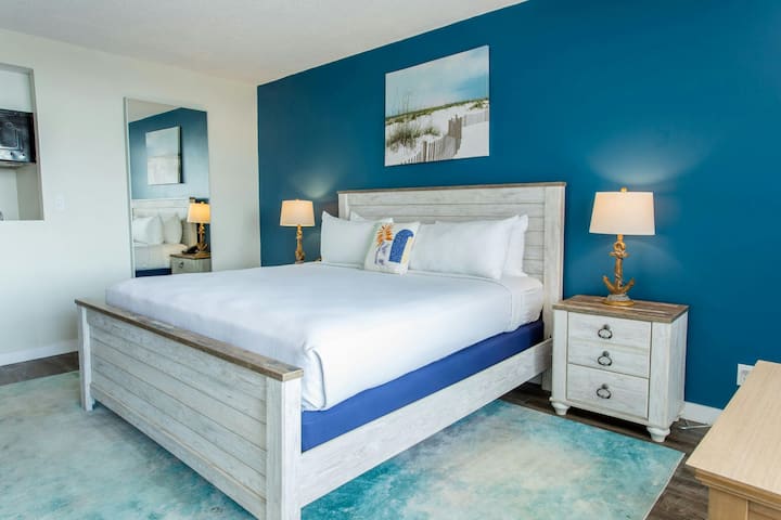 Laid-back, Beachy Vibe - The Bahamas