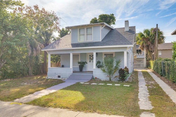 Walk To Winter Haven Hospital: Convenient Apt - Winter Haven, FL