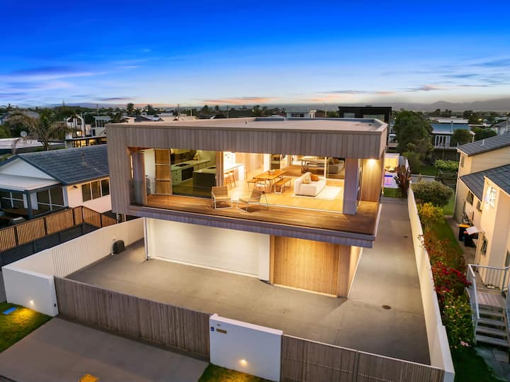 Karewa Luxury Escape Heated Pool, Spa And Beach - Papamoa