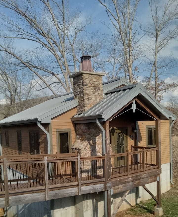 2 Bedroom 1 Bathroom - Echo Bluff State Park, Eminence