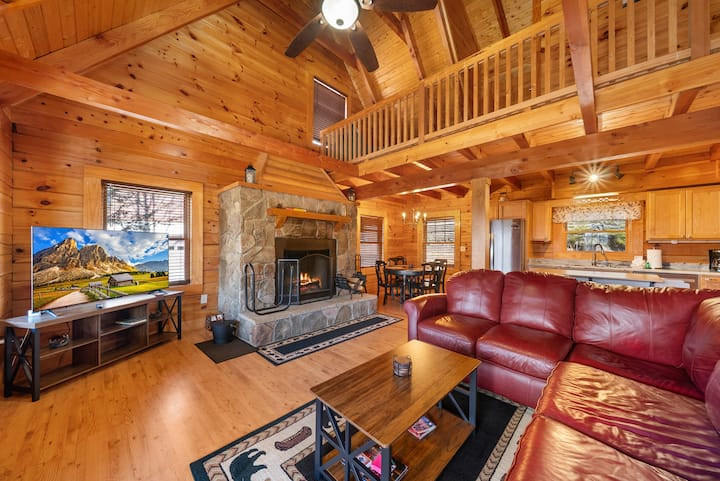 Spacious Beech Mtn Cabin: 3br/3ba, Sleeps 10 - Beech Mountain, NC